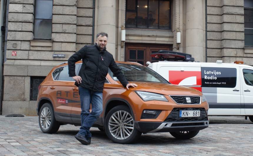 Testējam auto tandēmā: Elvis Jansons un Seat Ateca — Santa