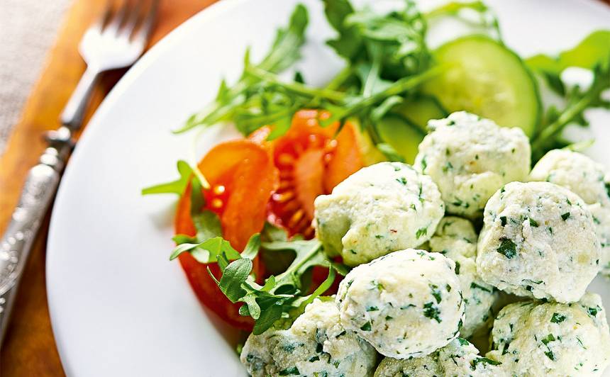 Biezpiena klimpas ar rukolu — Santa