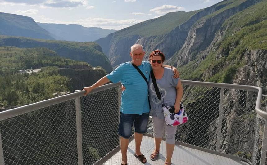 Duets Sandra solists Andris Brīnums Norvēģijā piedzīvo kataklizmu — Santa