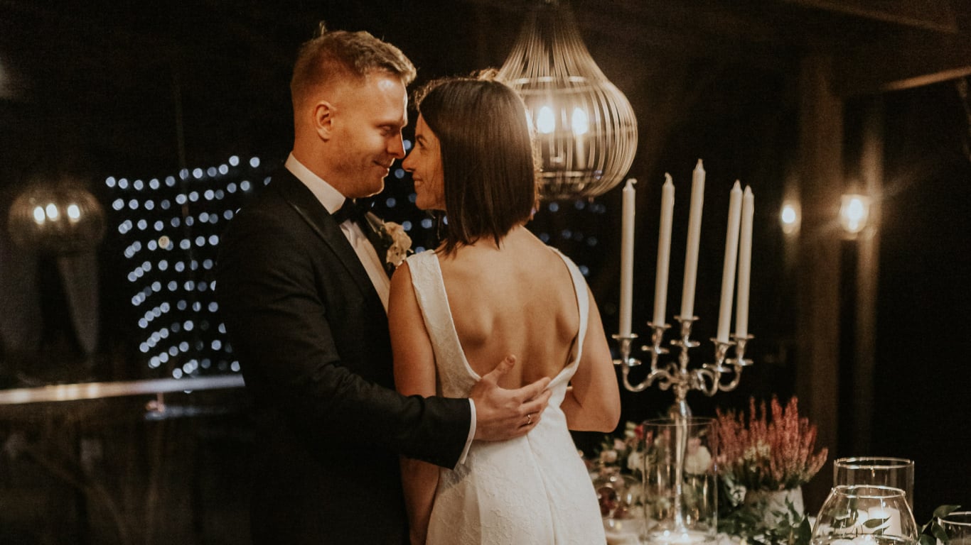 Žurnāliste Sandra Kropa uzrīko pārsteiguma kāzas: Viesi pat nenojauta ...