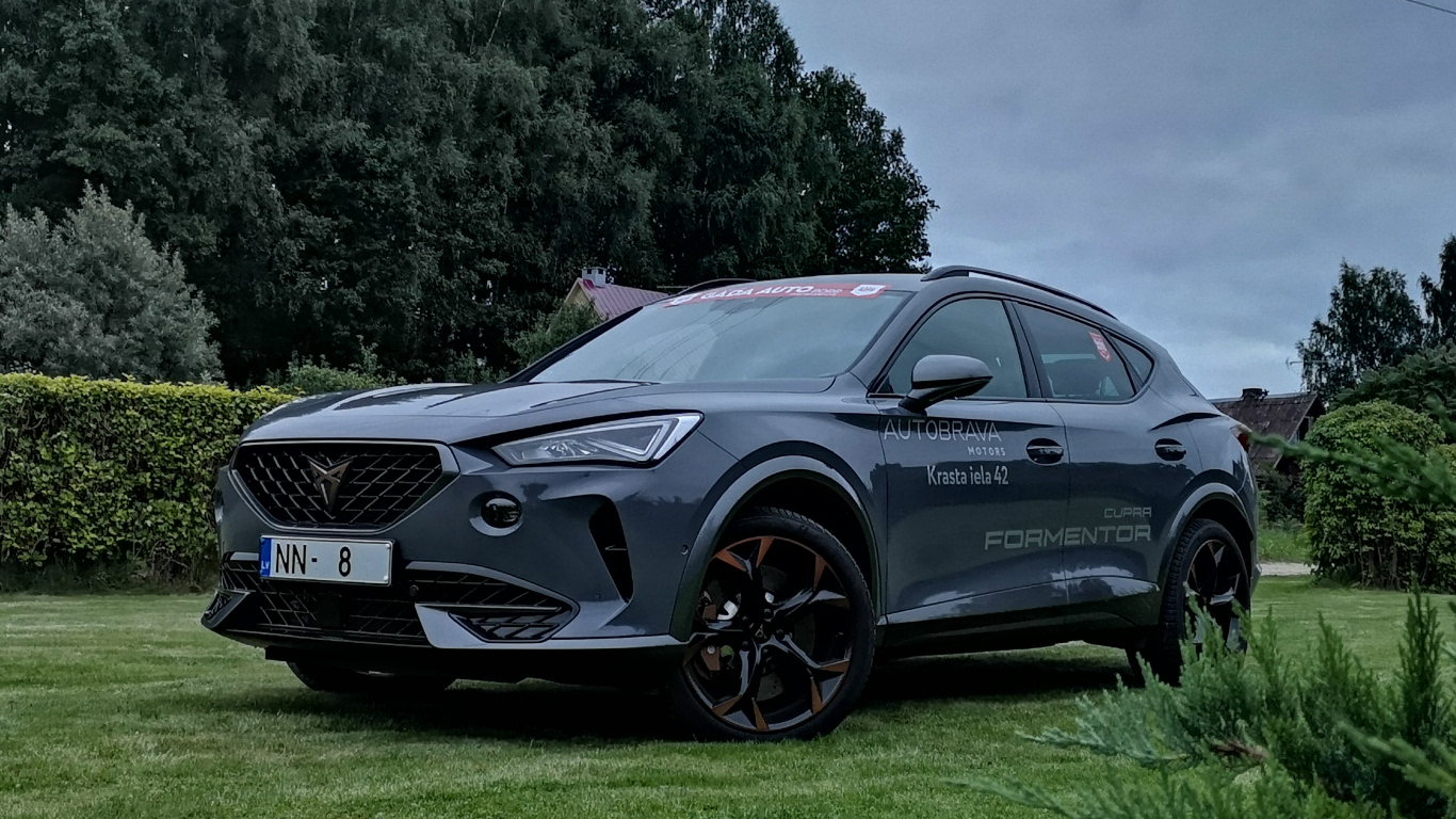 Cupra Formentor pirmais brauciens — Santa