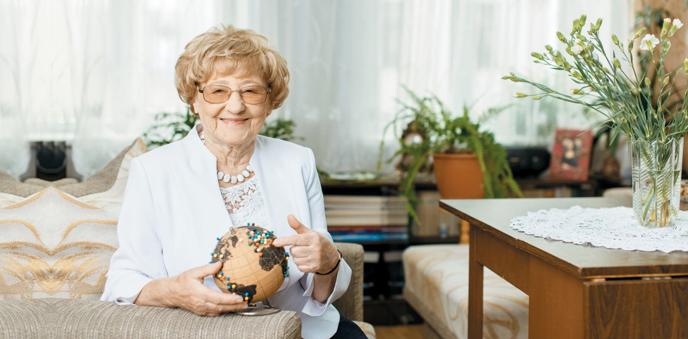 Aktīvā seniore, bērnu ārste Silvija Latkovska, kura ceļā uz Antarktīdu ...