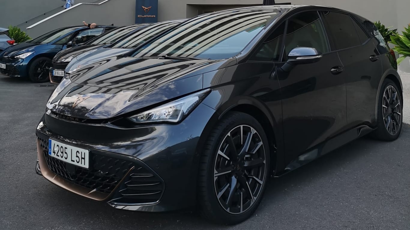 Cupra Born elektroauto – testējam ārzemēs — Santa