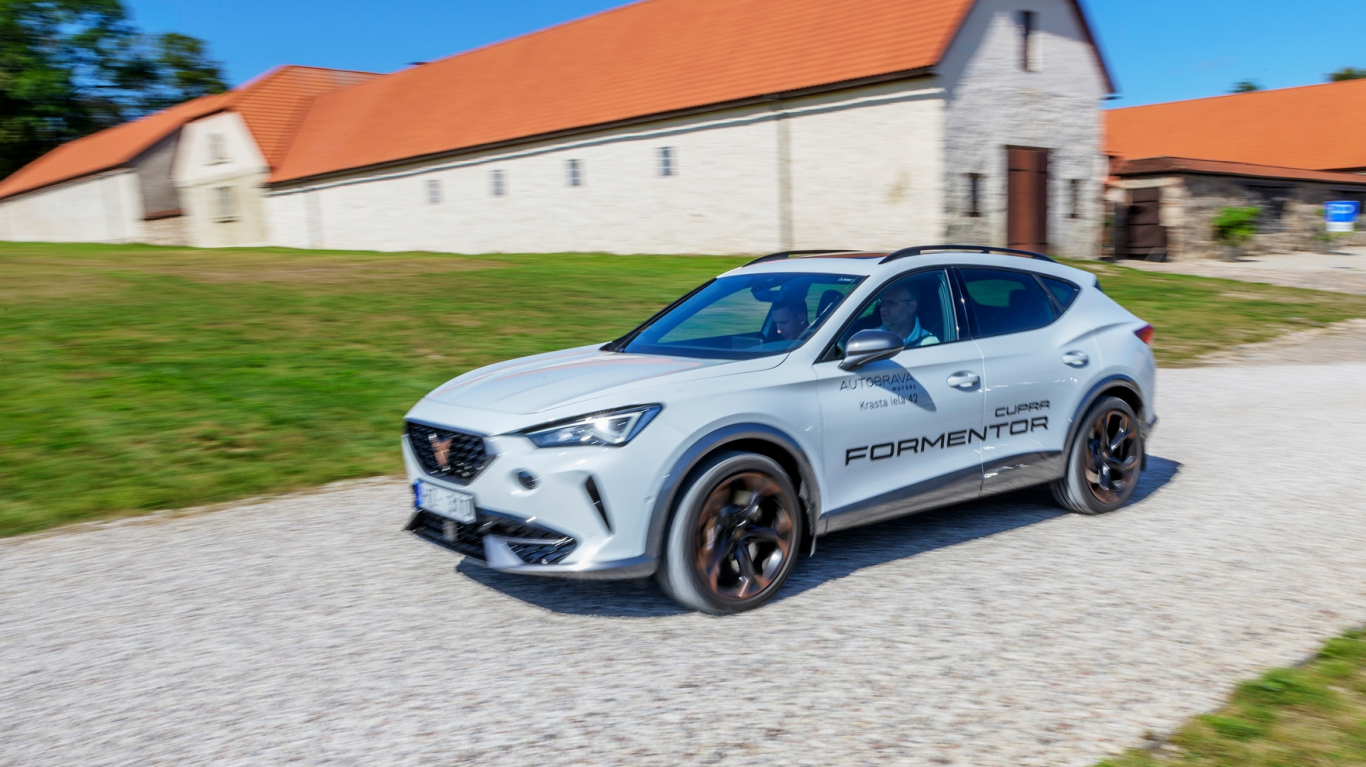 Cupra Formentor — Santa