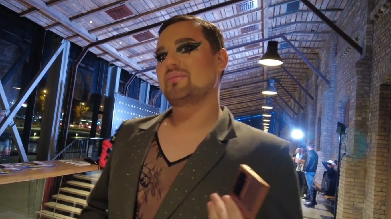 «Drag queen» Amuna Davis: LGBTQ patiesībā ir ļoti homofobiska kultūra ...