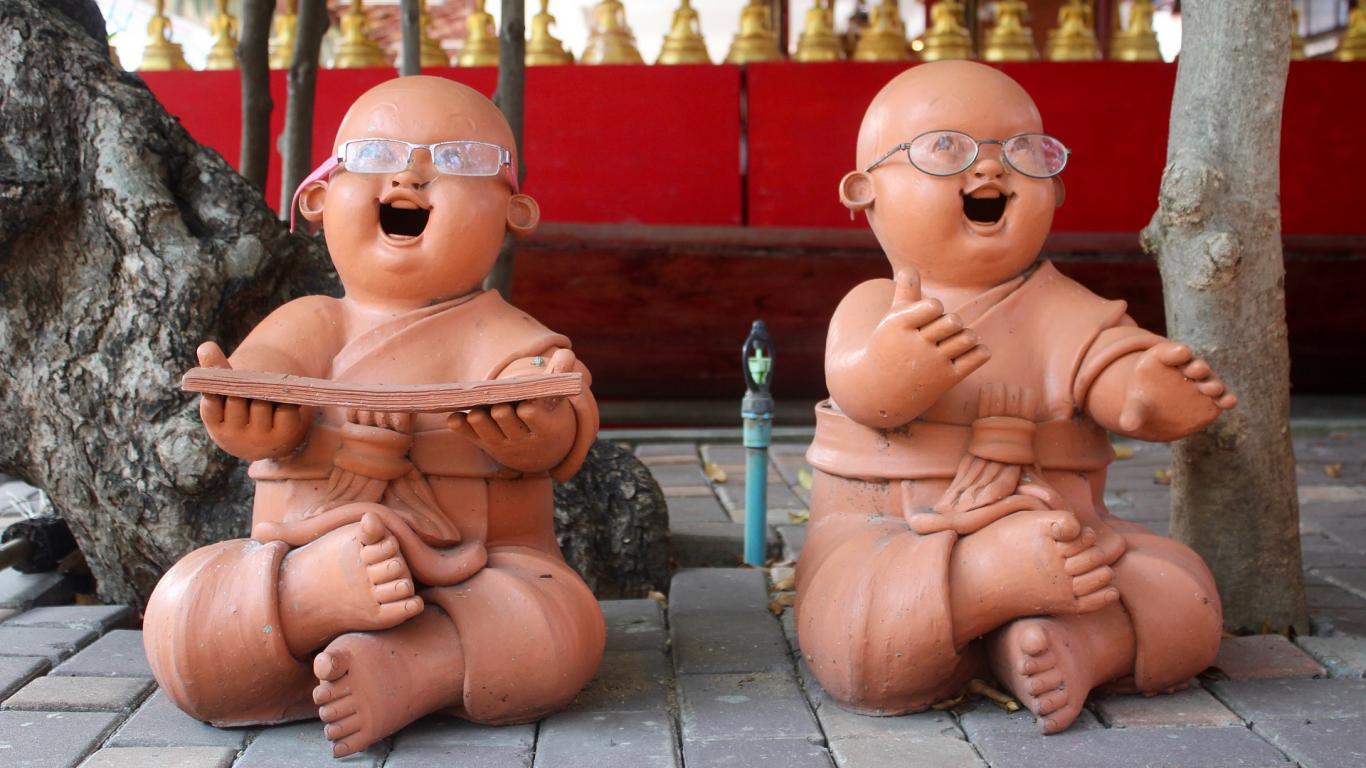 Vai tu jau esi izmēģinājis smieklu jogu? — Santa