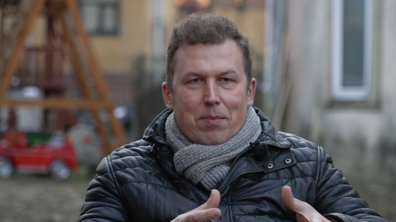 Bērnu psihologs Konstantinovs atklāj, kā cīnīties ar bērnu atkarību no ...