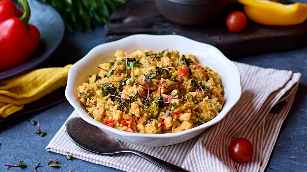 Rīsi ar dārzeņiem un vistu — Santa