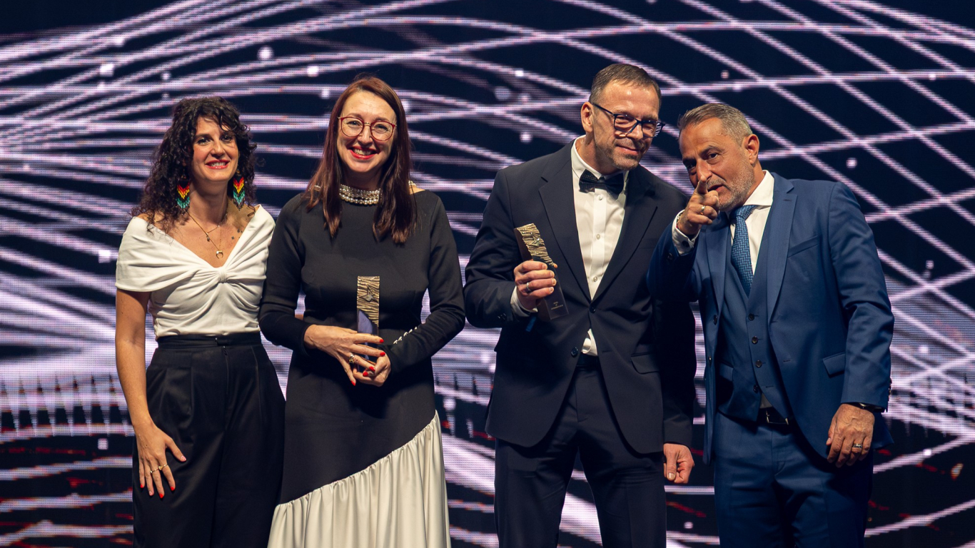 Mēs netikām no zāles laukā: Inese Lukaševska iegūst Kannu festivāla ...